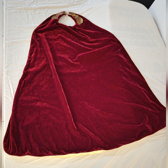 Disney | Costumes | Disney Red Velvet Kids Costume Cape | Poshmark